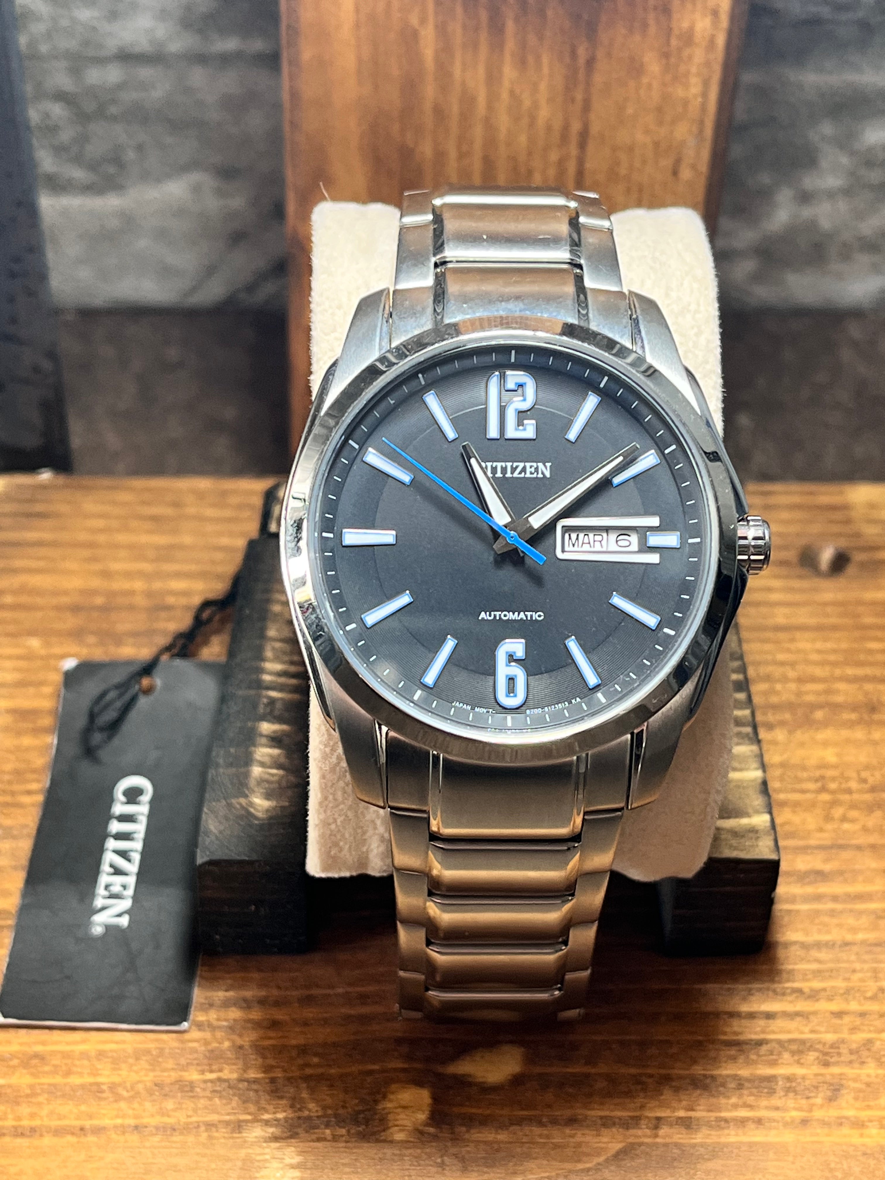 Citizen NH7490: Un Classico Moderno per l'Amante dell'Ecosostenibilità ...